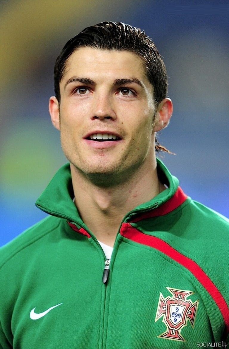 Top 21 Cristiano Ronaldo Hairstyles to Copy