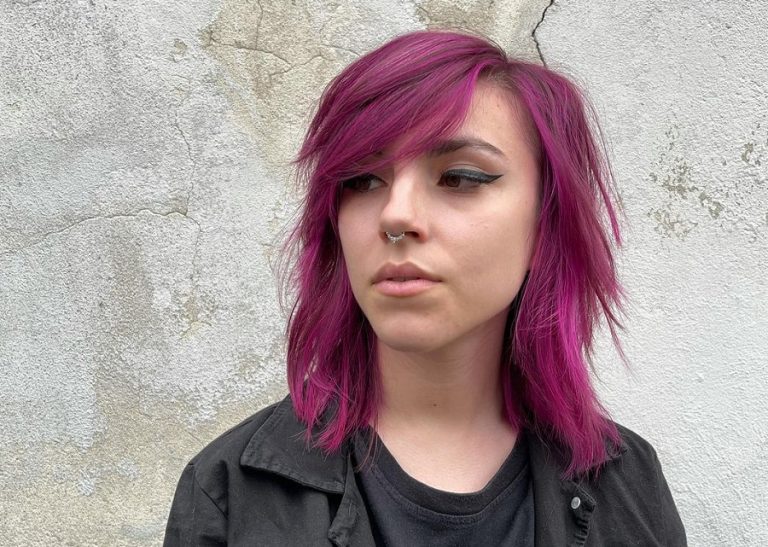30 Grunge Hairstyles to Take a Glimpse of Classical Era Fashion ...