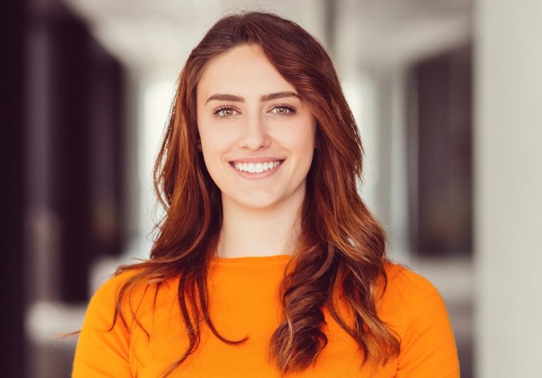 18 Prettiest Chestnut Hair Color Ideas for Major Inspiration