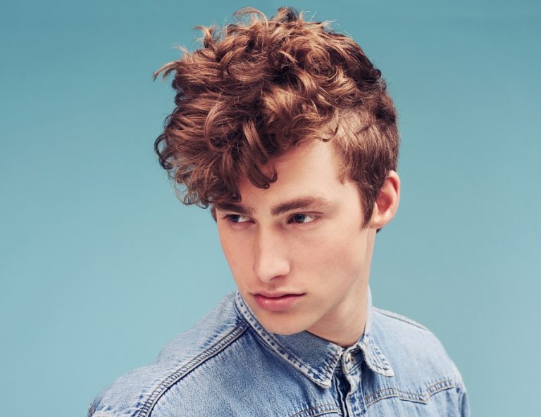 30 Suitable Hairstyles for Men with Oval Faces