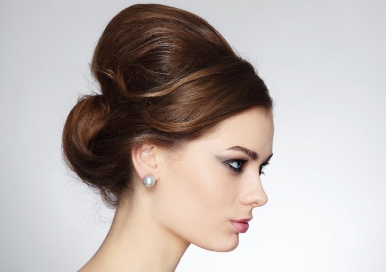 21 Vintage Updos to Add Classic Glamor to Your Look