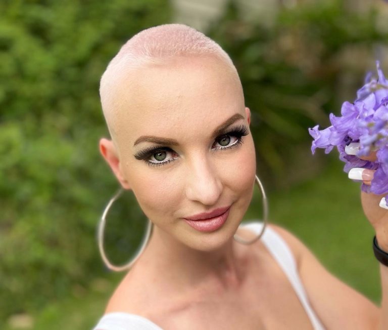 21 Cool and Exotic Buzz Cut Ideas for Girls to Instantly Fall For