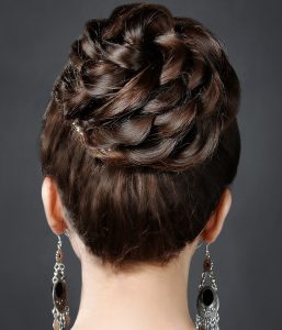20 Elegant High Bun Hairstyles for All Occasions | Hairdo Hairstyle