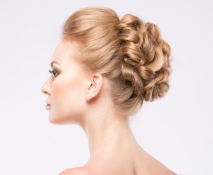 23 No-Part Hairstyles To Be Effortlessly Beautiful This Year
