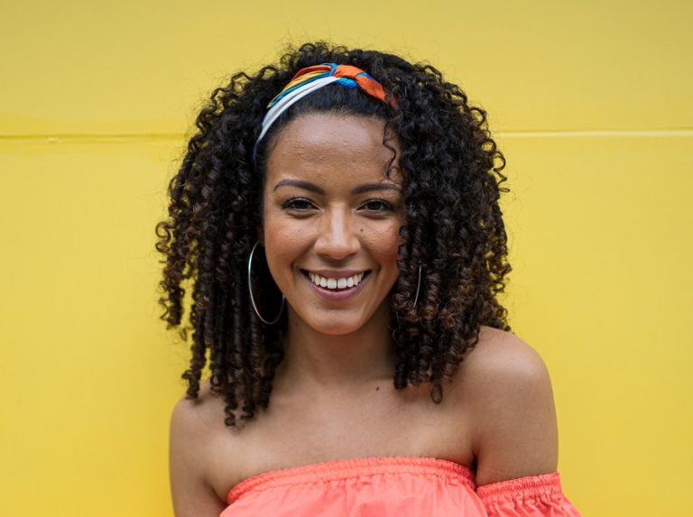 23 No-Part Hairstyles To Be Effortlessly Beautiful This Year