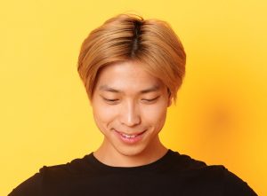 20 Coolest Middle Part Hairstyles for Men to Try in 2024 | Hairdo Hairstyle