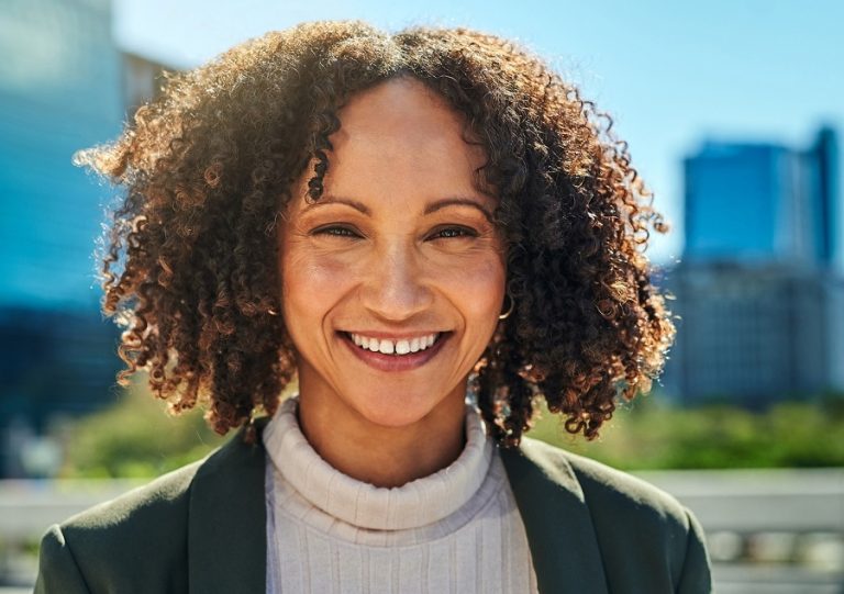 25 Job Interview Hairstyles to Create a Strong First Impression