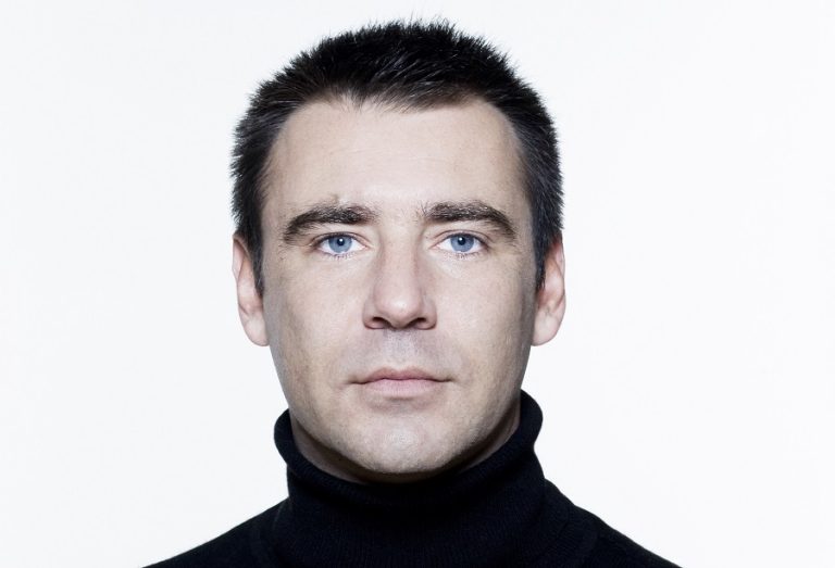 21 Buzz Cuts for Men to Boldly Wear in 2024 | Hairdo Hairstyle