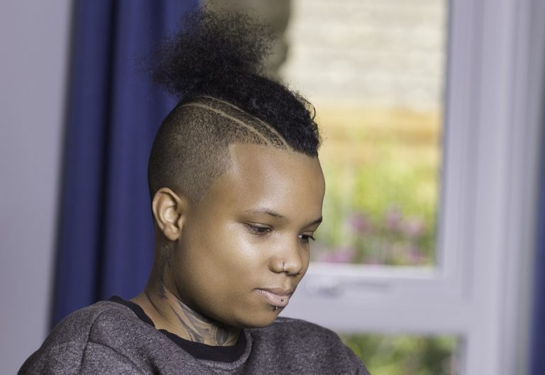 25 Bold and Chic Mohawk Hairstyles for Women | Hairdo Hairstyle