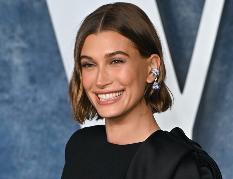 18 Famous Celebrities Who Rocked Their Brown Hair | Hairdo Hairstyle